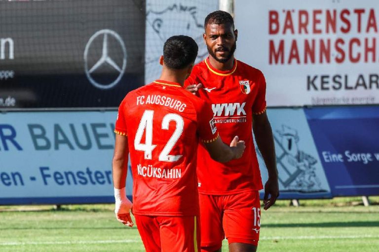 Avec un triplé, Steve Mounié annonce la couleur pour la nouvelle saison ...
